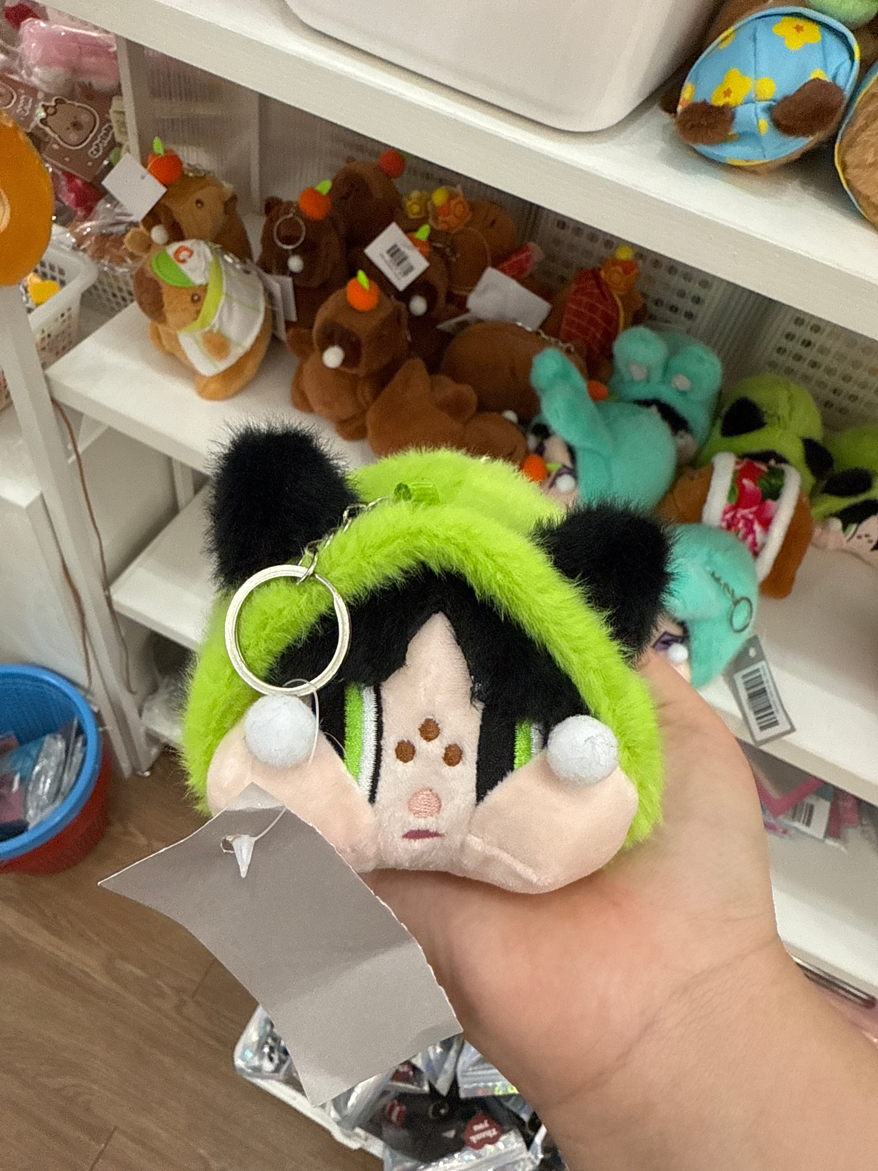 KC151 | 2$ cry baby keychain – GM School Lab